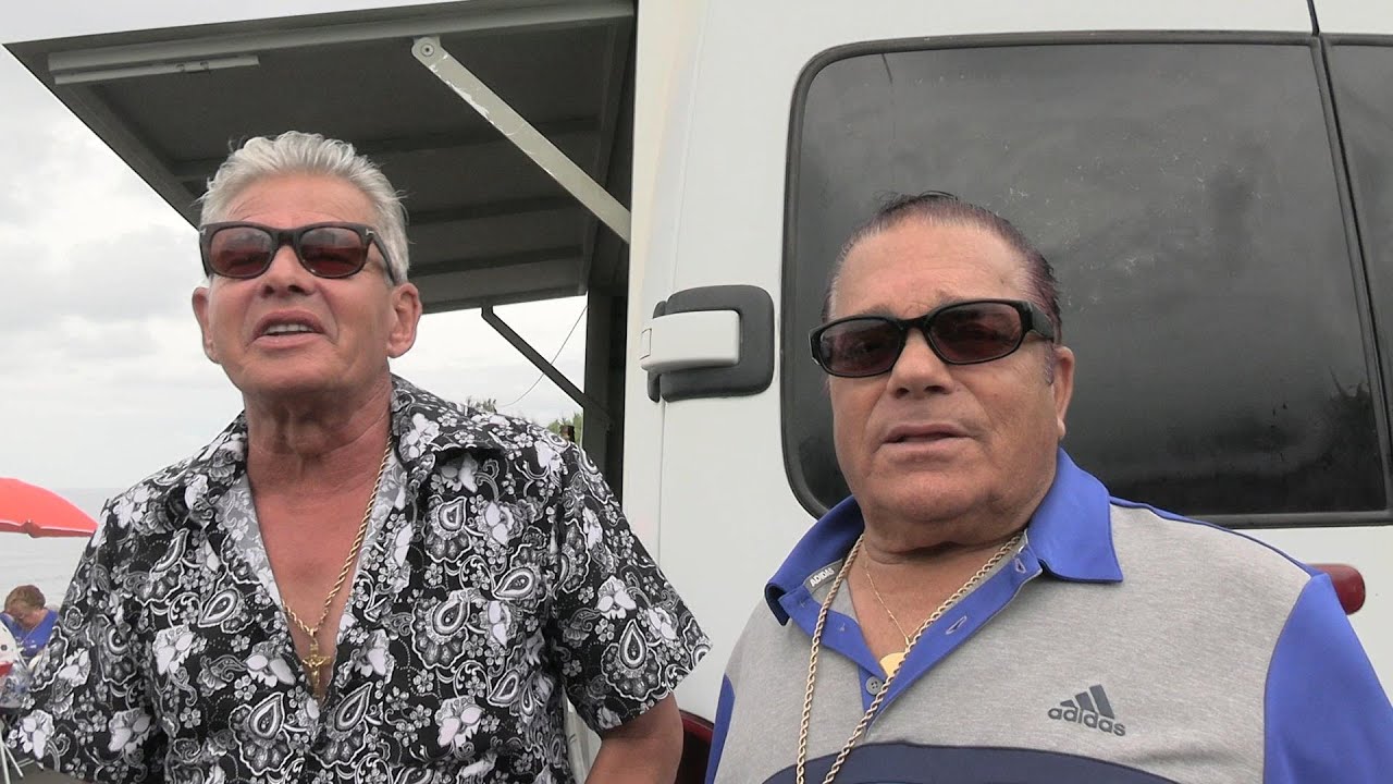 EMIGRANTES CADA UM CONTA UMA HITÓRIA - YouTube