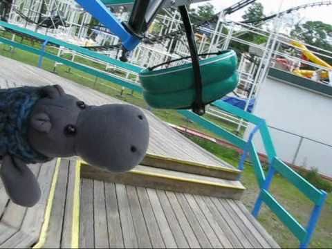 Hippo rides the Paratrooper at Quassy Amusement Park! - YouTube