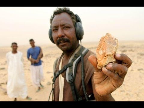 FANTASTIC!!! How an African people find a GOLD - YouTube
