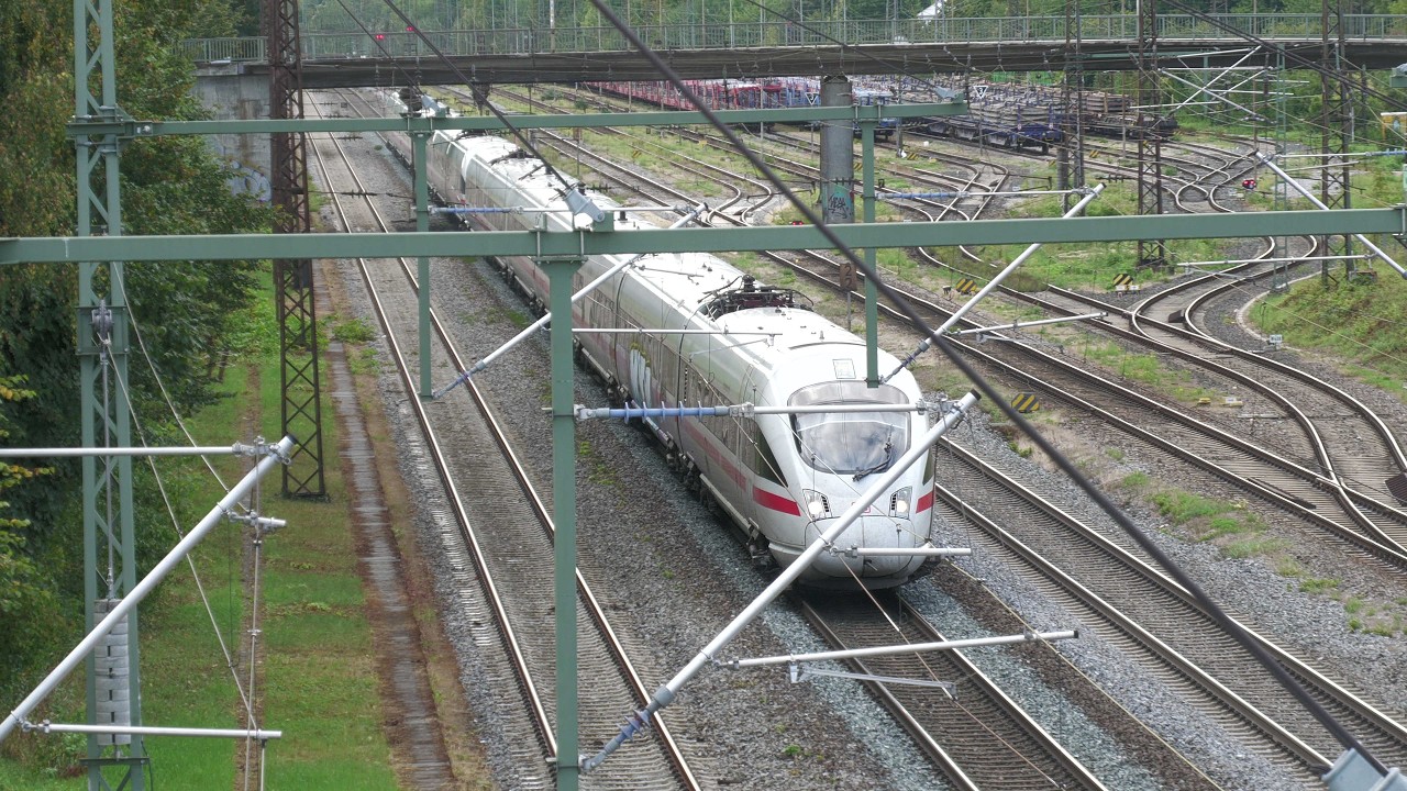 ICE T High-Speed Train approaching Central Station - YouTube