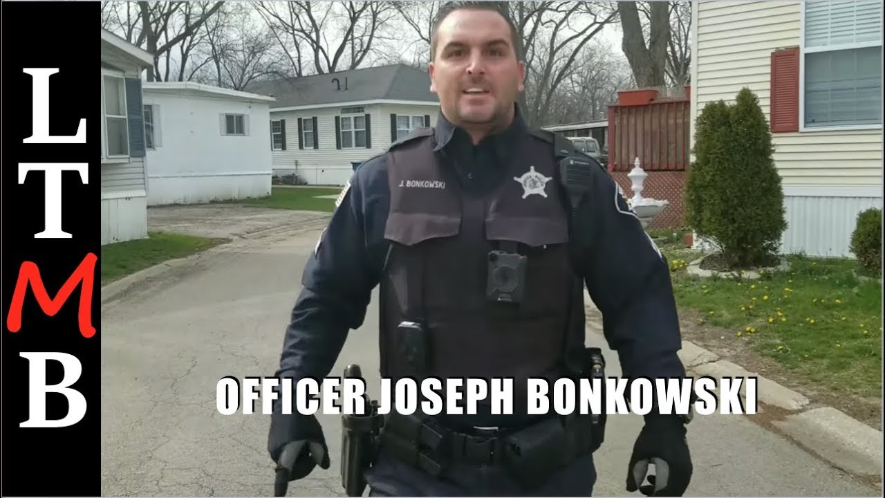 Officer Joseph Bonkowski Violates Constitution - YouTube