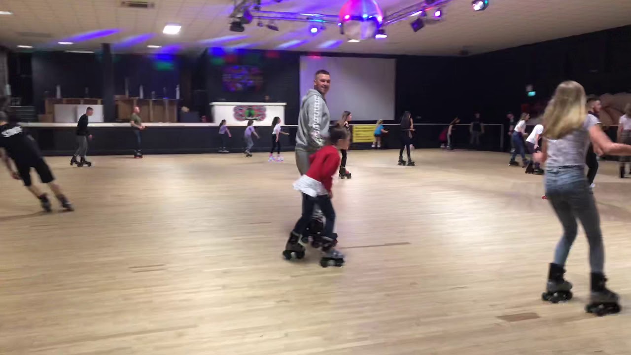 Rollerworld Derby - YouTube