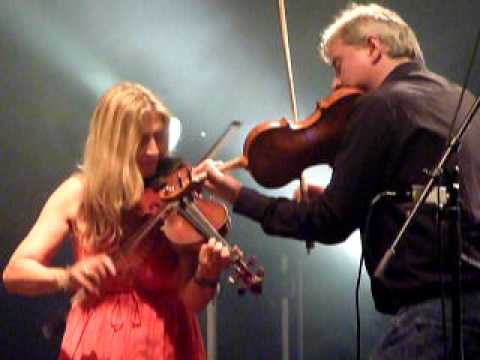 Altan - Harvest Storm Reels (sendim '11) - YouTube