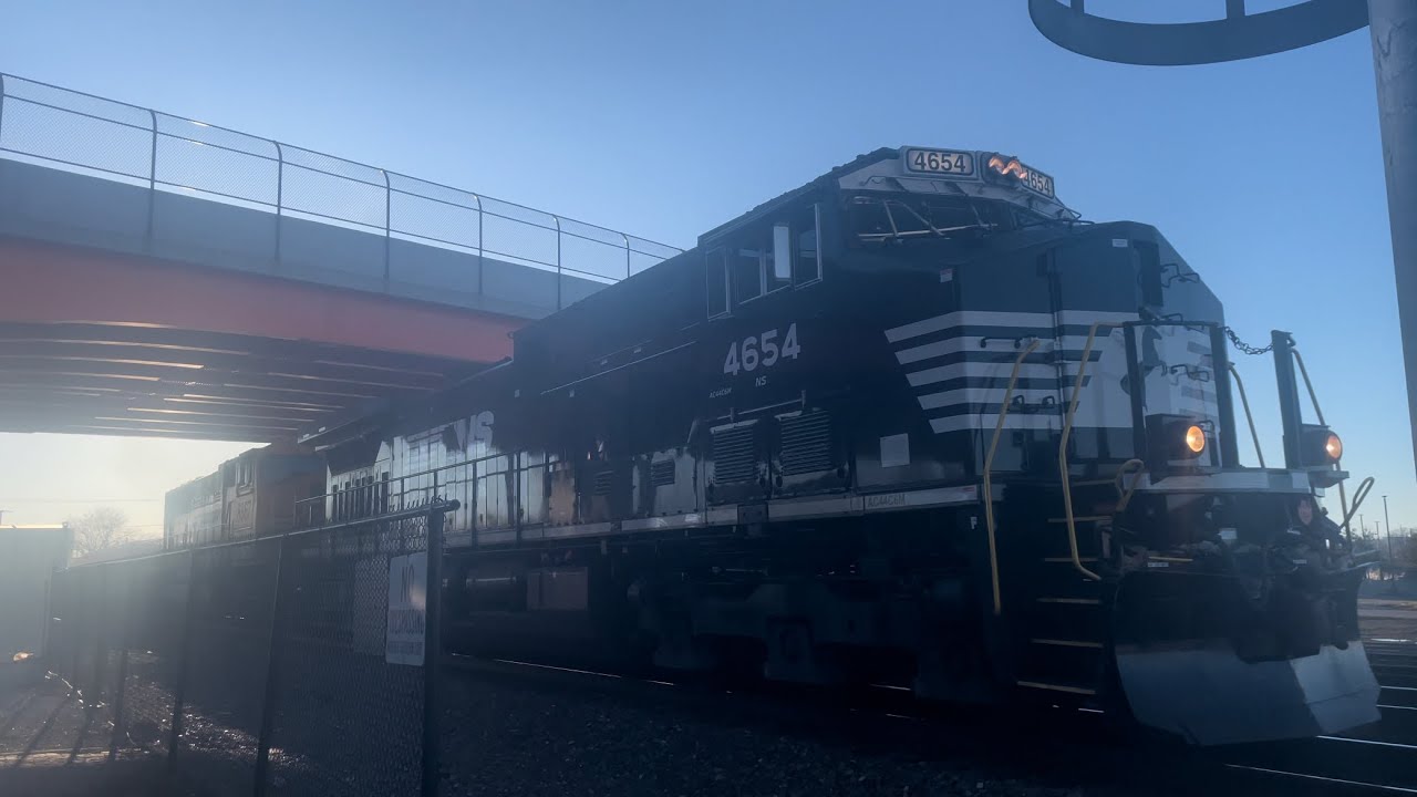 NS 268 with WFRX 8867 passes La Porte - YouTube