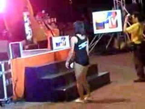 Magic 89.9 Boys Night Out: The Boys And The Hooters Girls - YouTube