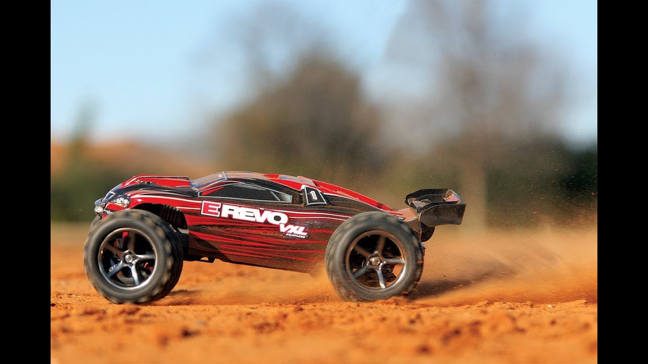 How to... Remove mini E Revo front assembly - YouTube