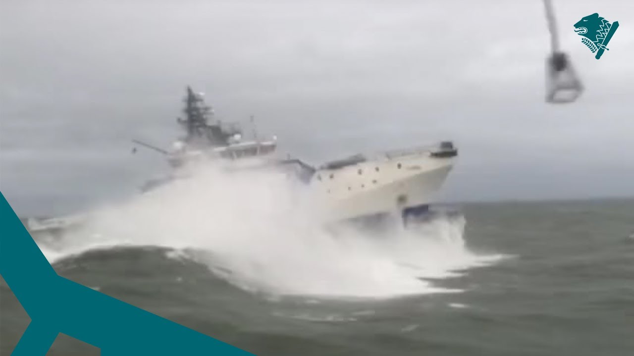 VL Turva itsenäisyyspäivän tyrskyissä 2015 - YouTube