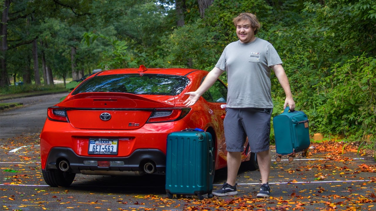 Is a Toyota GR86 A Good Daily Driver? (1,000 Mile Review) - YouTube