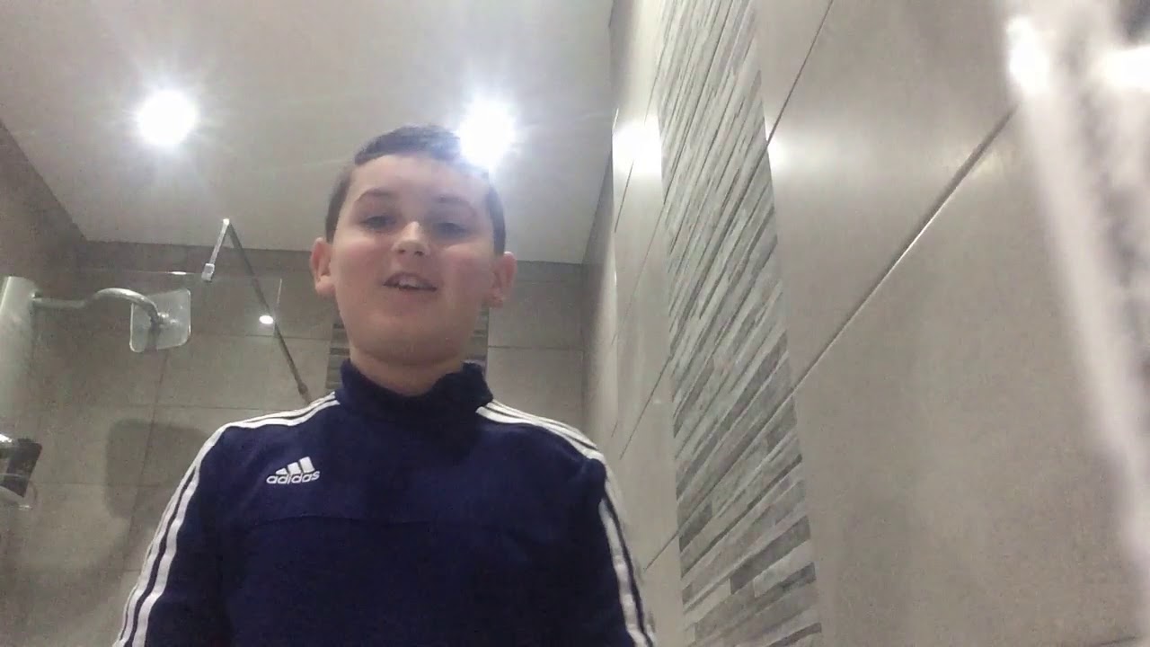 How to make blue tack slime - YouTube