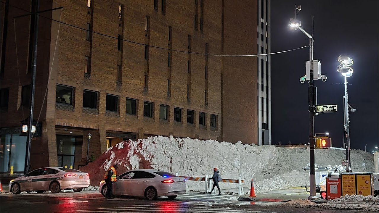 DSNY Conducting Snow Melting Operations On Waters Street In Lower ...