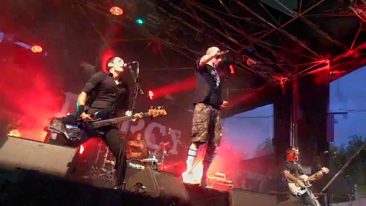Darcy - Strange Festival à Châtillon sur Loire 21/08/2020 (2) - YouTube