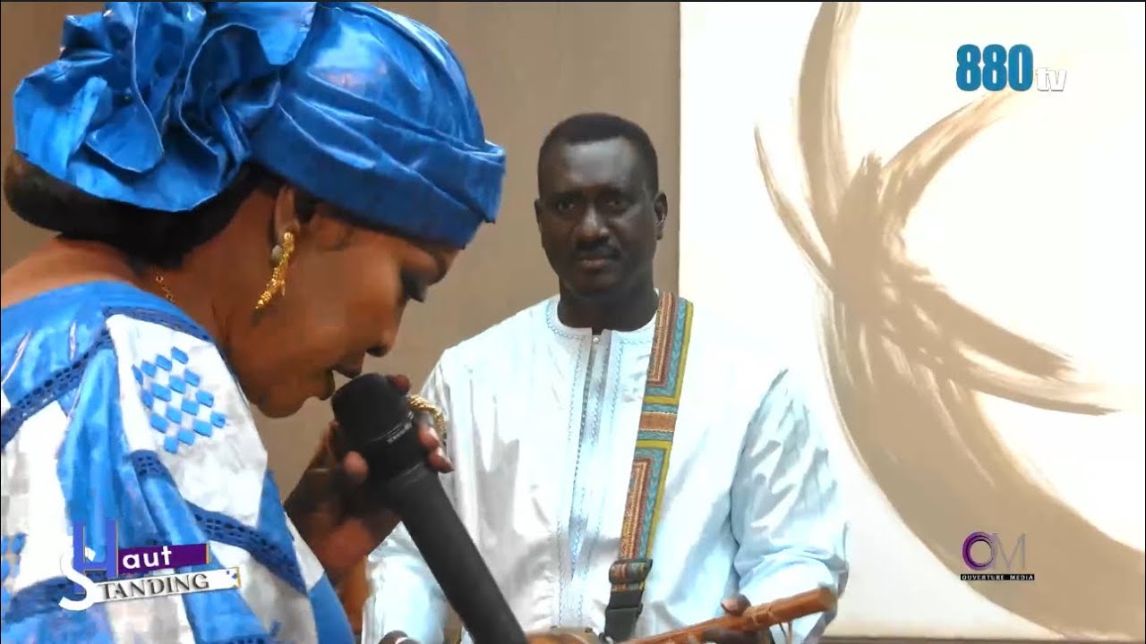 OM TV : BASSEKOU KOUYATE & AMY SACKO SUR LE PLATEAU DE HAUT STANDING EN 100% LIVE - YouTube
