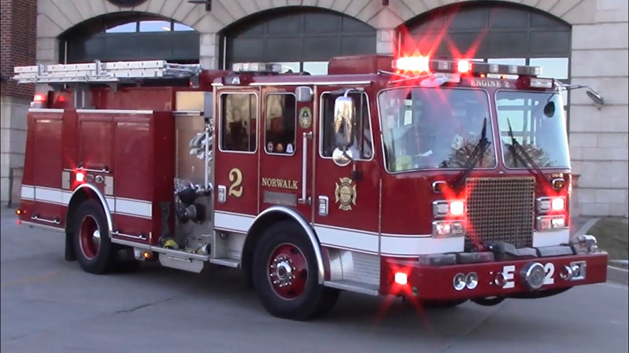 Norwalk Fire Department Engine 2 Responding - YouTube