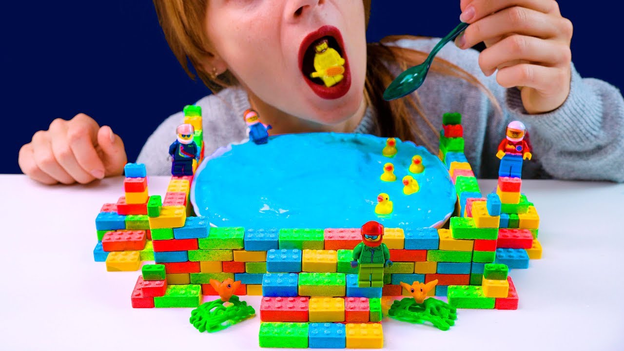 ASMR EATING EDIBLE CANDY BRICK EXTREME CRUNCHY EATING SOUNDS MUKBANG ...