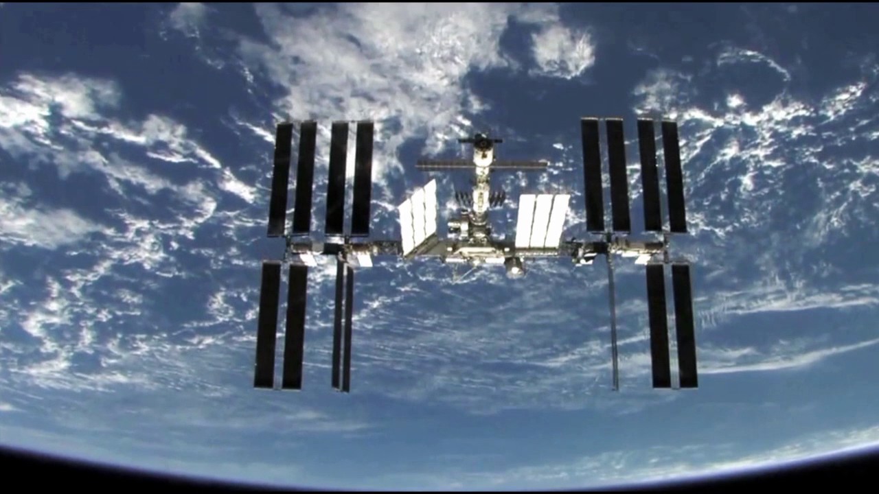 Views from ISS - YouTube