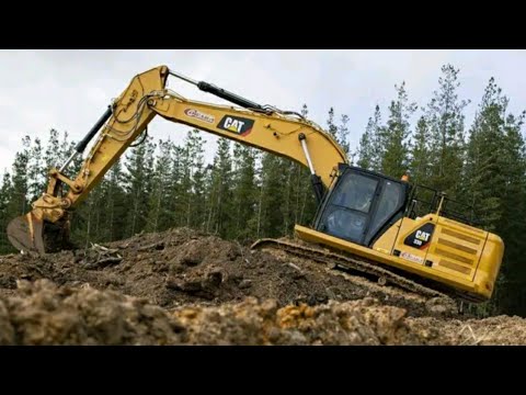 Liebherr 976 Excavator And Caterpillar 992G Wheel Loader Loading Trucks ...