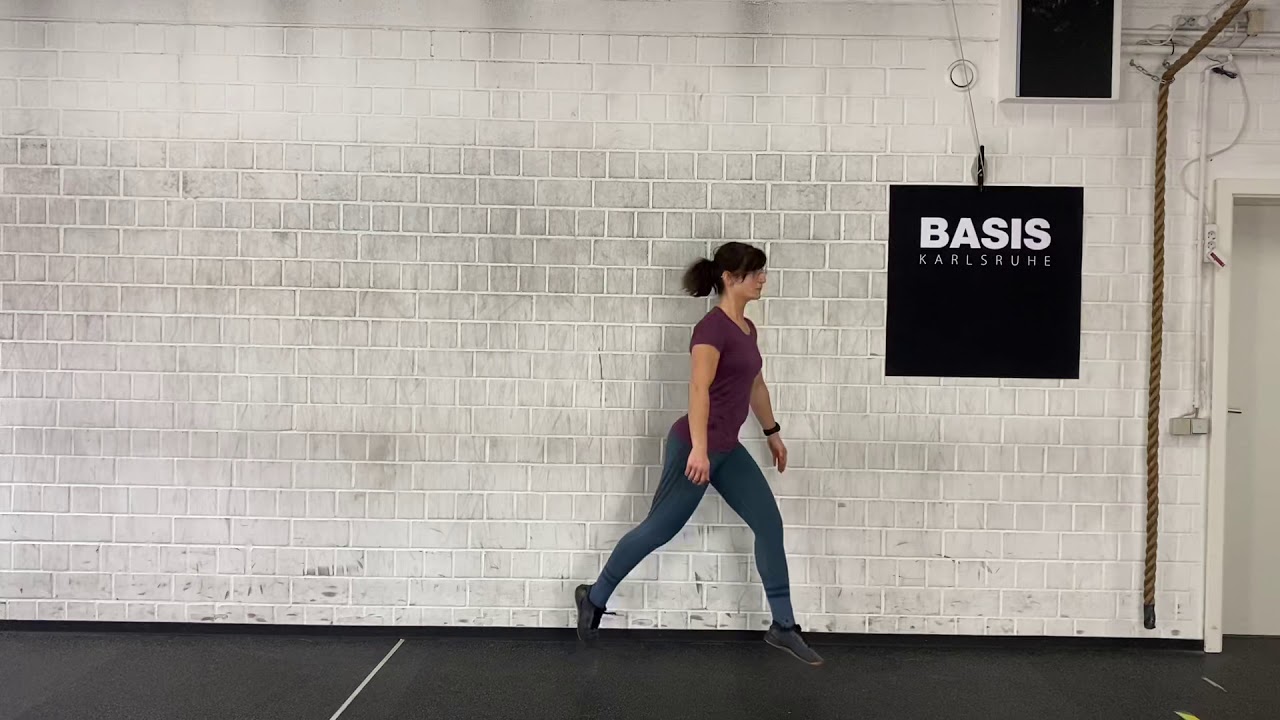 Split Stance Jump - YouTube