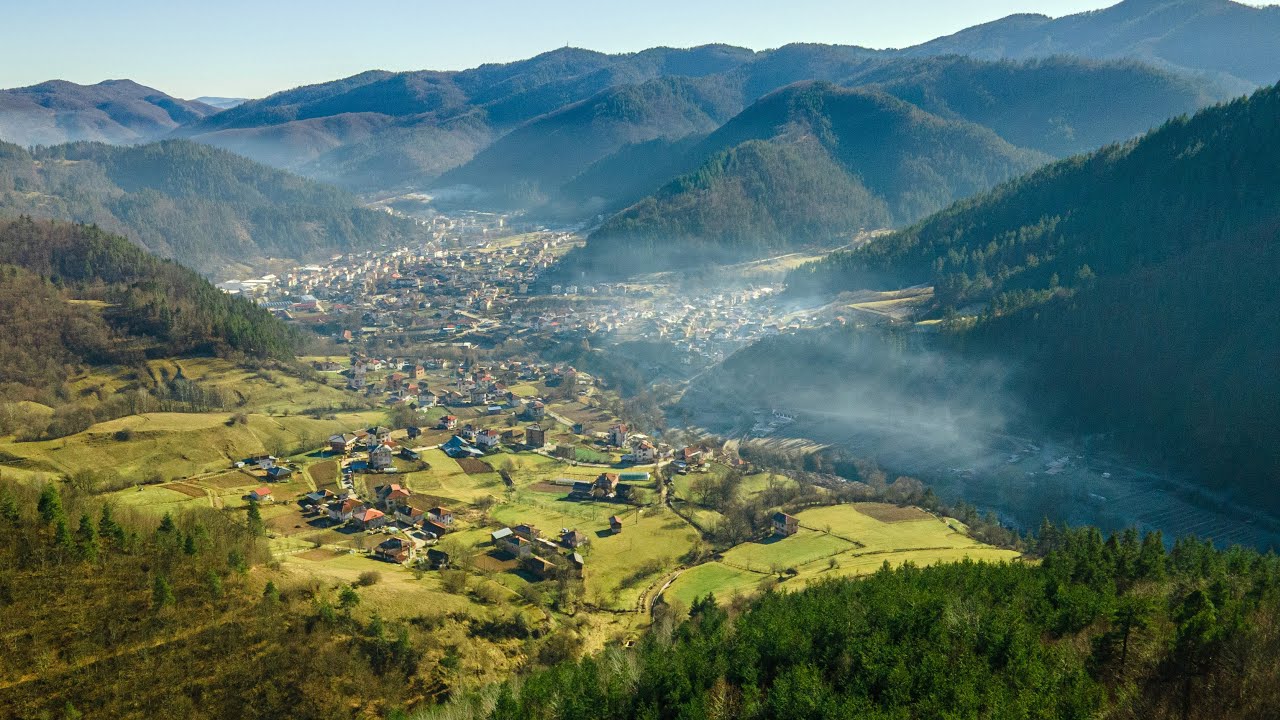 Разходка по връхчетата около село Смилян A Walk On The Peaks Around The