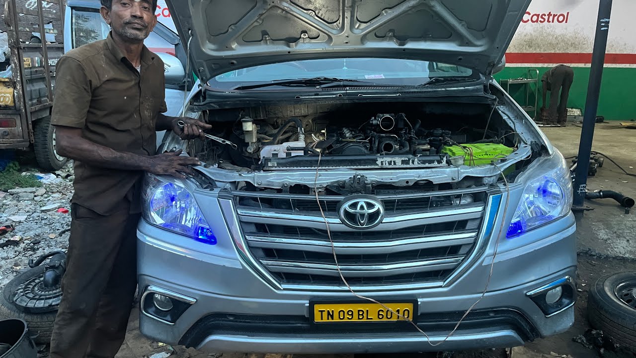 Toyota Innova black smoke(@skilledmechanictamil ) - YouTube