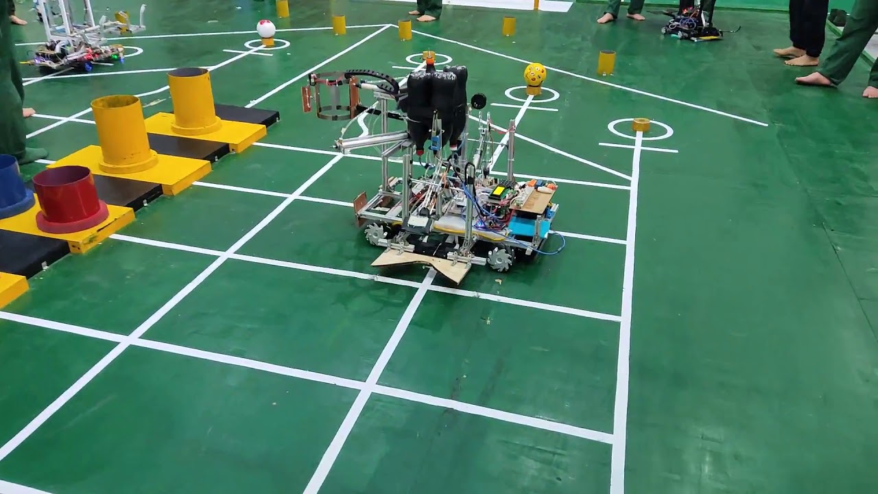 Robot Đá bóng 2020 - YouTube