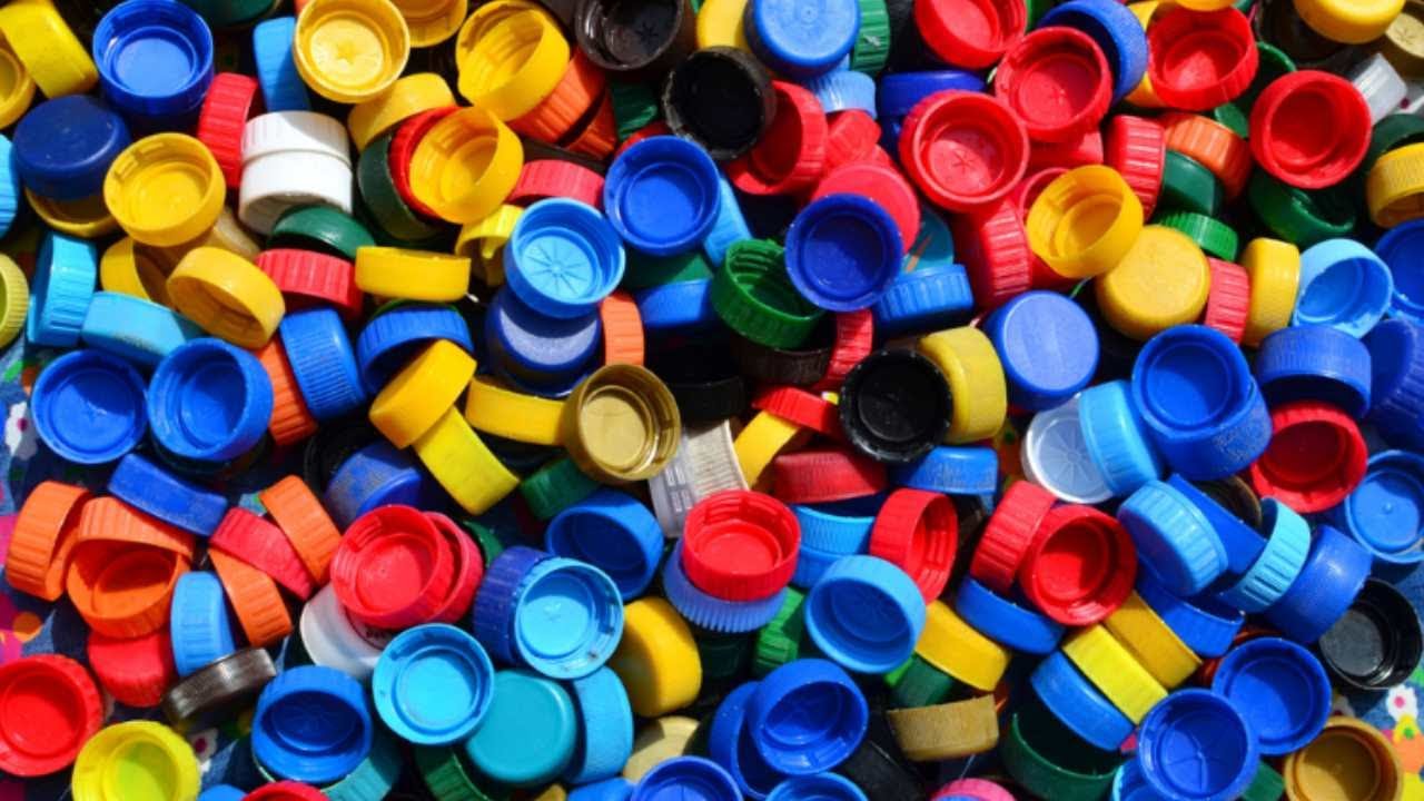 ¿Dónde puedo reciclar mis tapitas? - YouTube