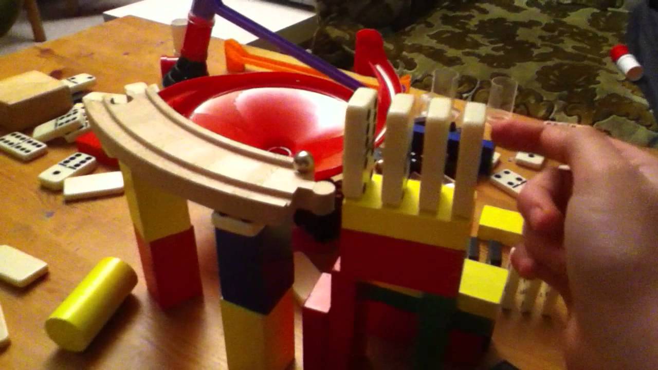Domino Rally 3 - YouTube