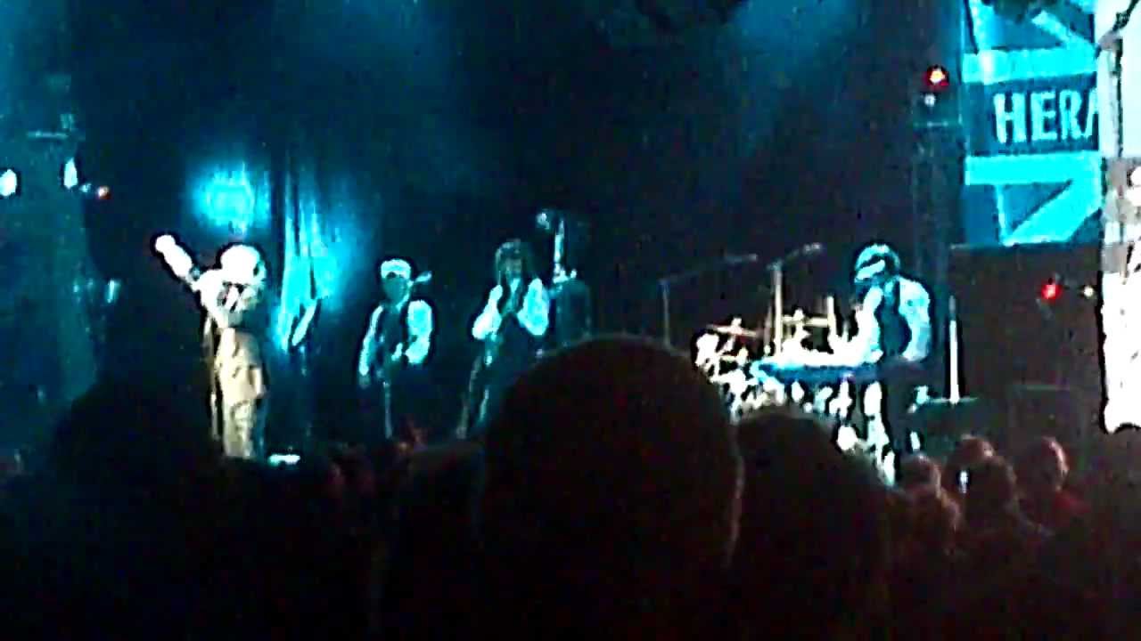 Peter Noone of Herman's Hermits at CNE Bandstand - YouTube