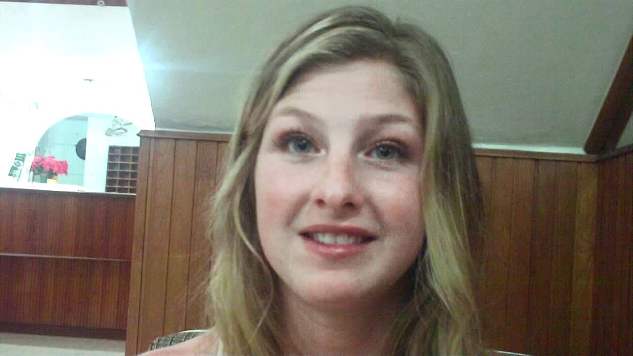 Winner of the 2012 NACAC Junior women's 4K Shannon Osika (USA).MOV ...