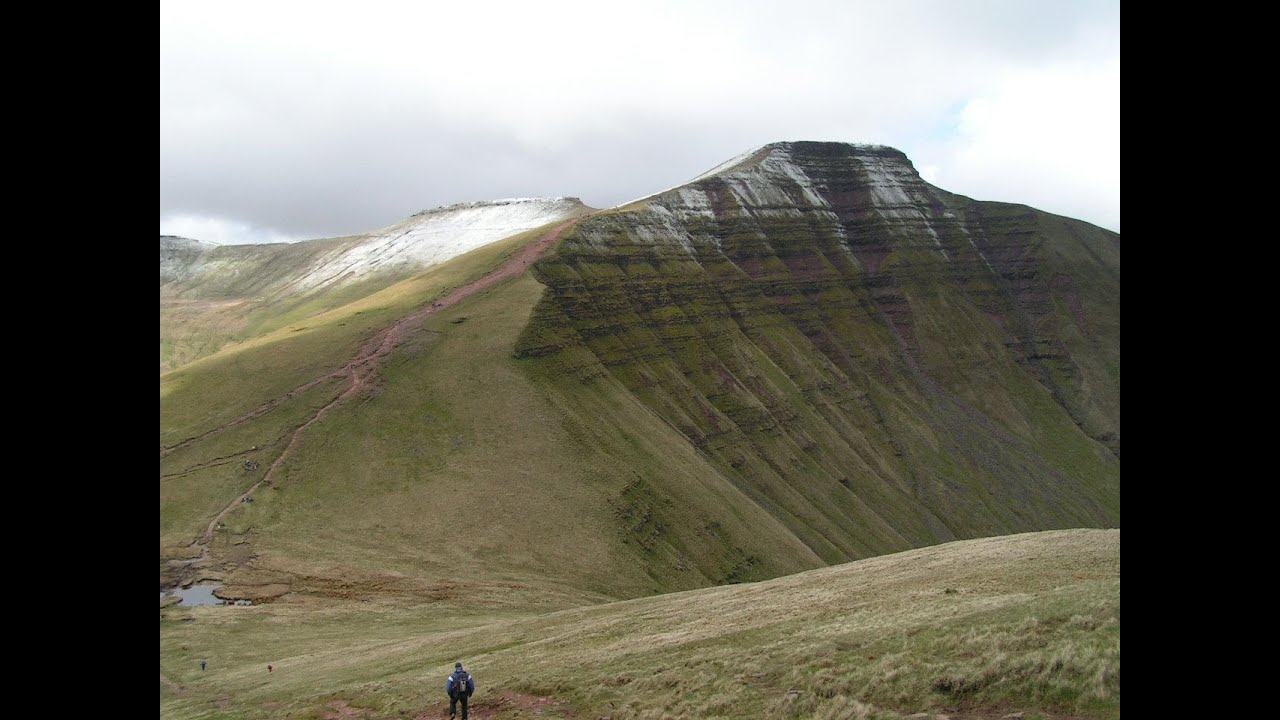 Pen Y Fan (Running the fan dance route) spontaneous training - YouTube