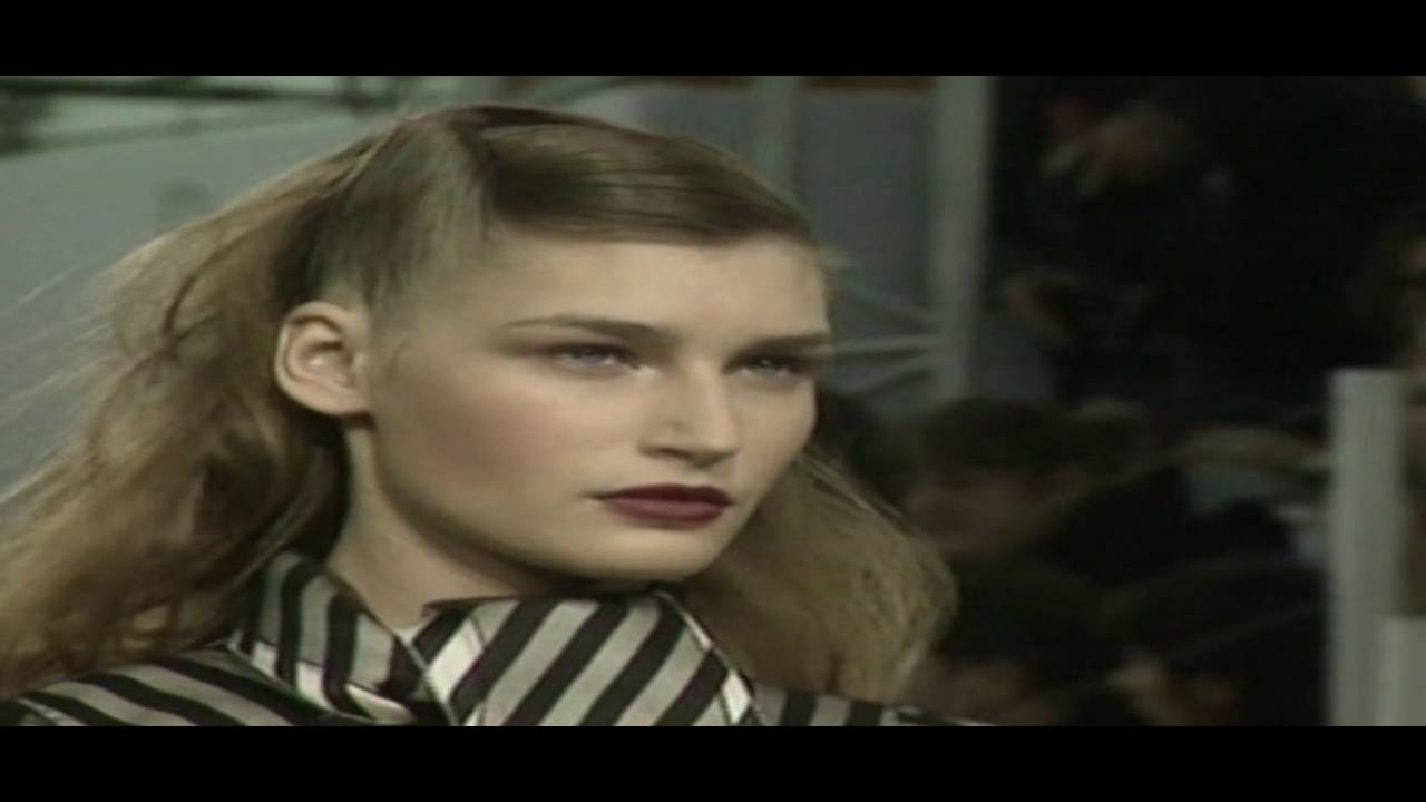 Marc Jacobs Fashion Designer Biography | Celebrity Bites - YouTube