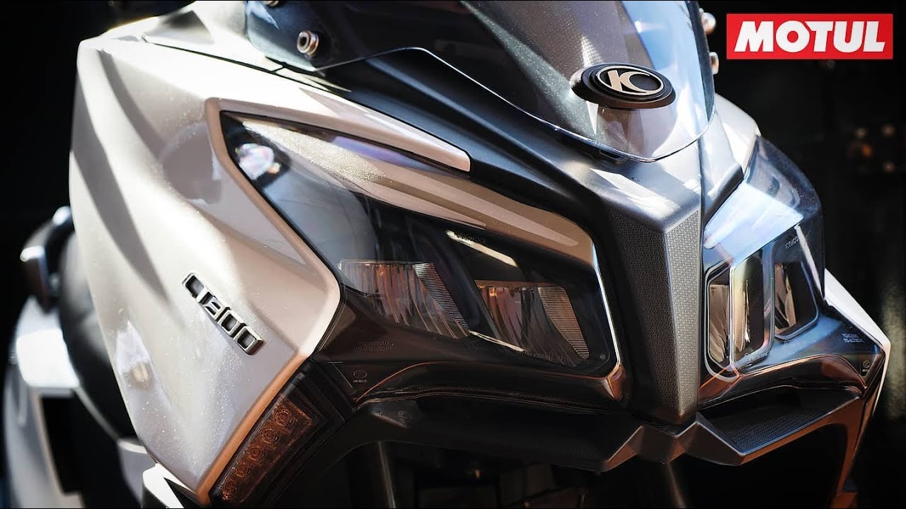 Kymco XTown CT 300i - YouTube