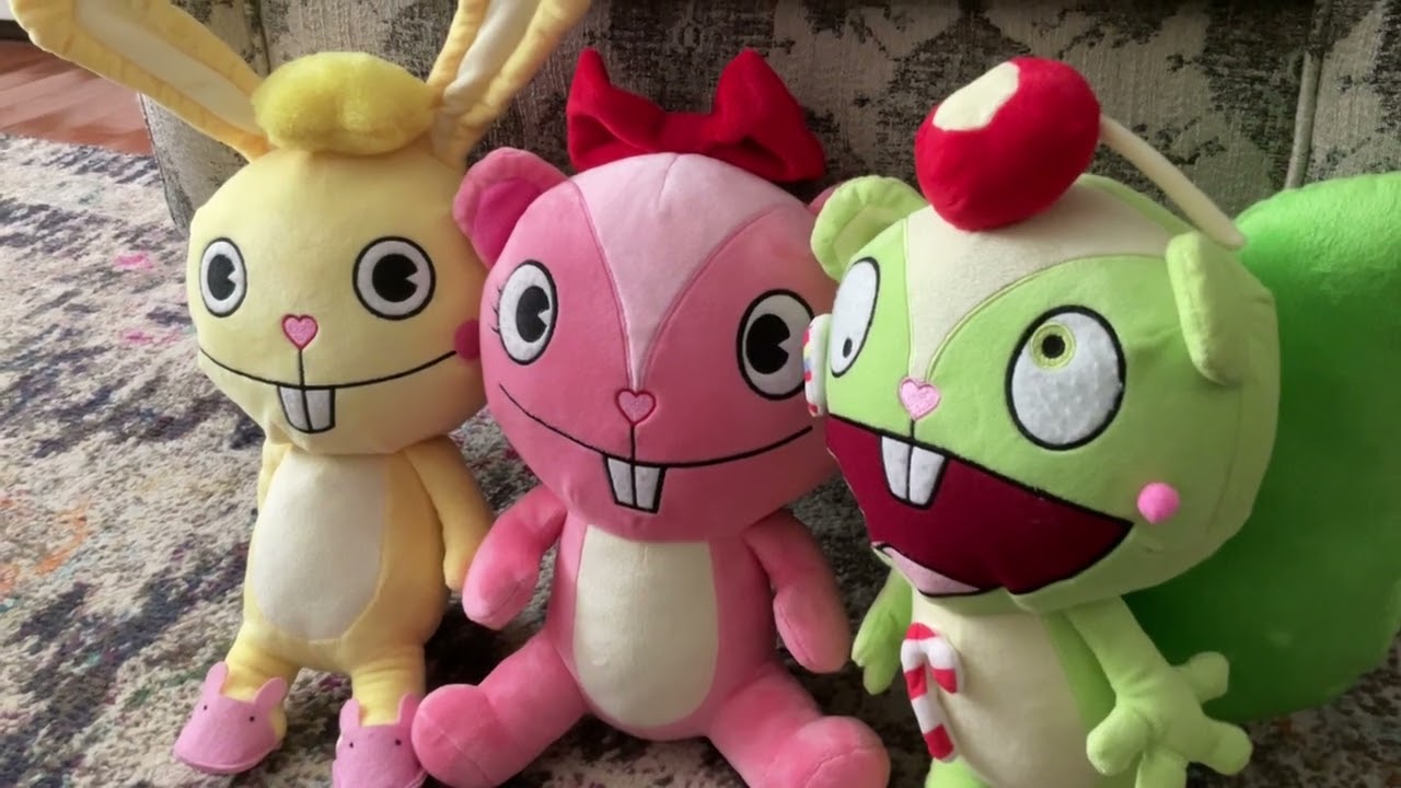 Cuddles is angry that Nutty loves Giggles - YouTube