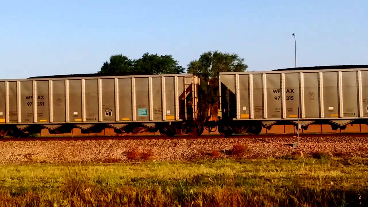 Loaded coal train 8-25-15 - YouTube