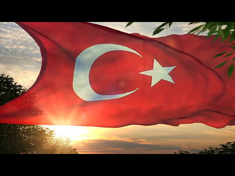 DALGALANAN TÜRK BAYRAĞI HD
