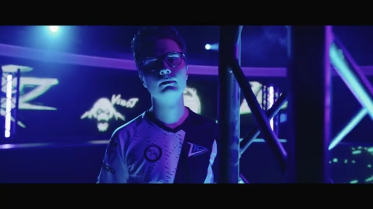 ULTRALIGA: Zero Tenacity vs Komil & Friends | sezon 7. - YouTube