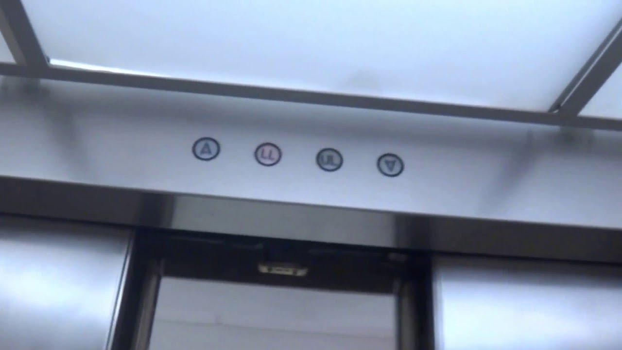 Westinghouse Hydraulic elevator at Macy's Clackamas Town Center mall ...