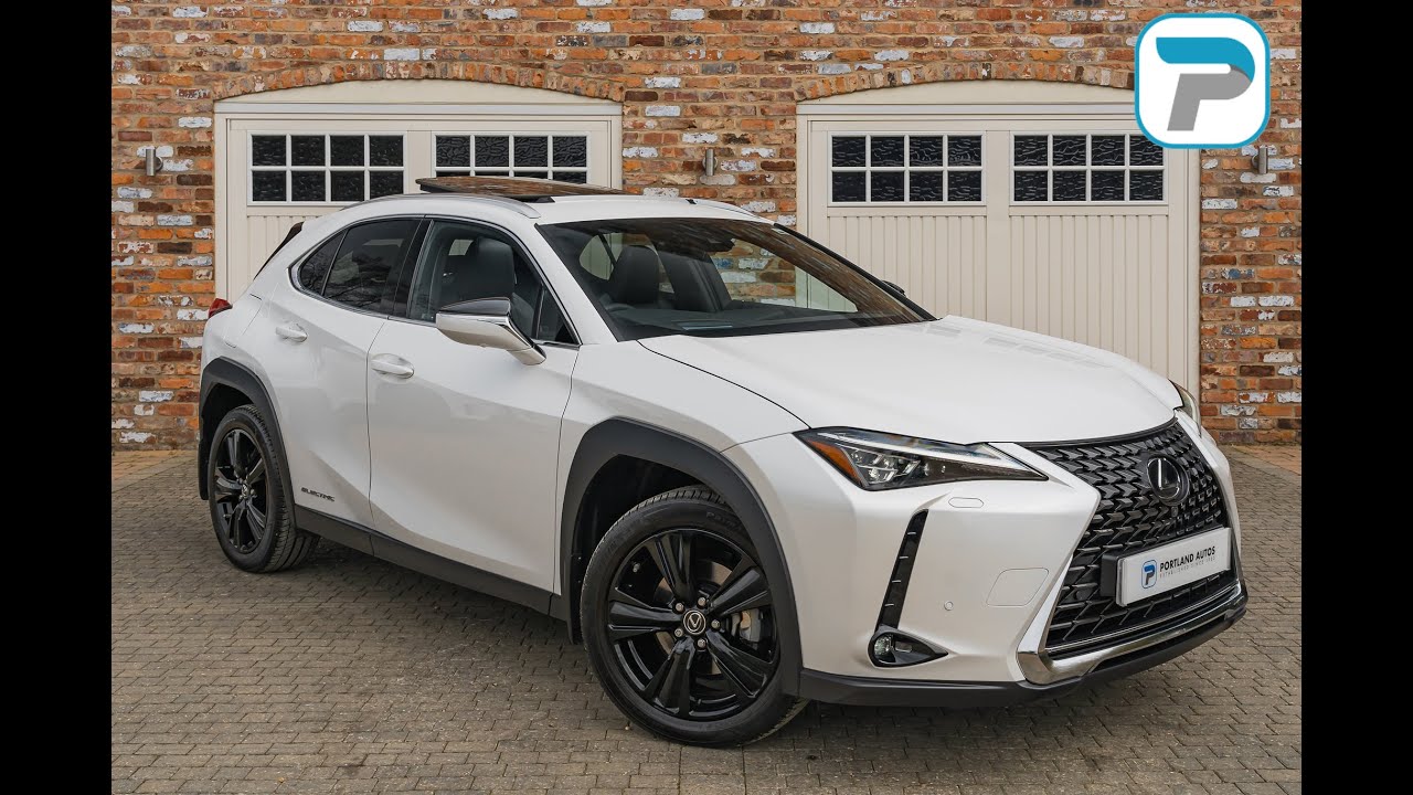 2021/21 LEXUS UX 300E IN SONIC WHITE SPECIAL METALLIC WITH BLACK ...