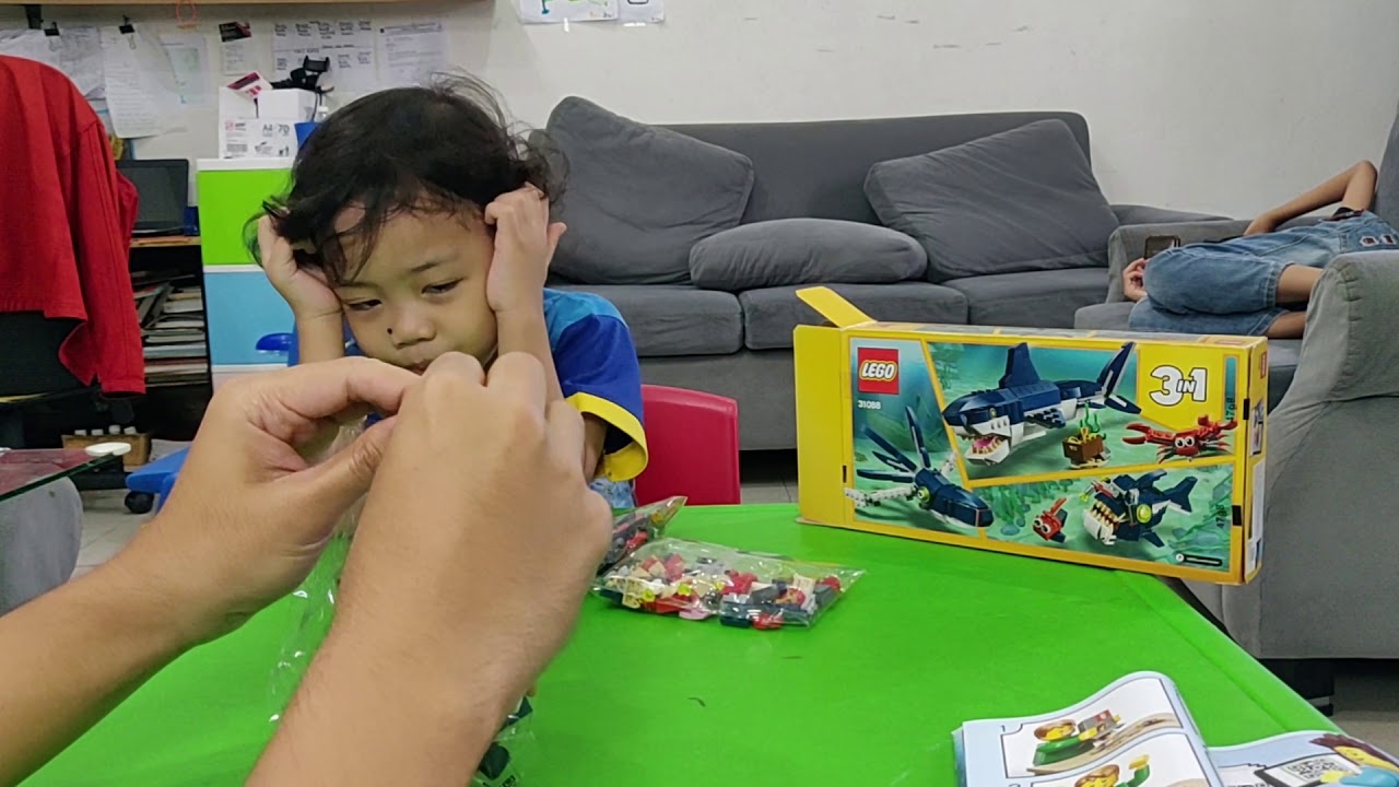 Mainan Lego Hiu, Kepiting dan Harta Karun 31088 Deep Sea Creatures ...