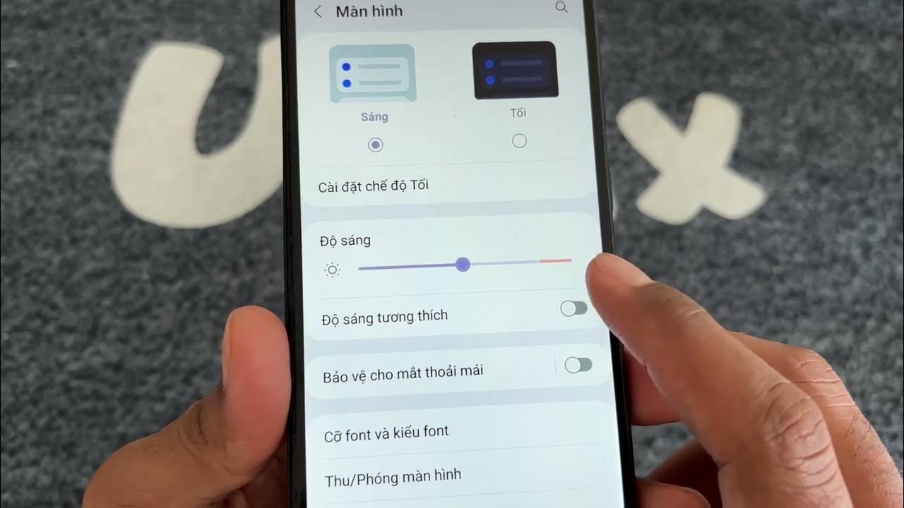 Làm cách nào để bật độ sáng tự động trên điện thoại Samsung Galaxy? | UFix - YouTube
