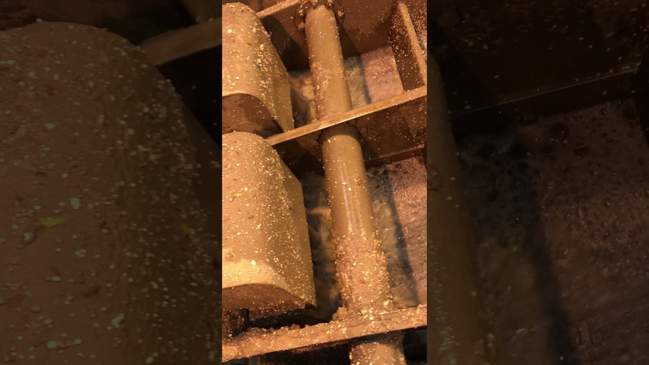 One Minute Papermaking - The Vibrating Screen - YouTube