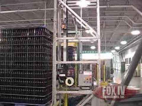 FOX IV Tagger Tower Custom Print and Apply Pallet Labeling System - YouTube