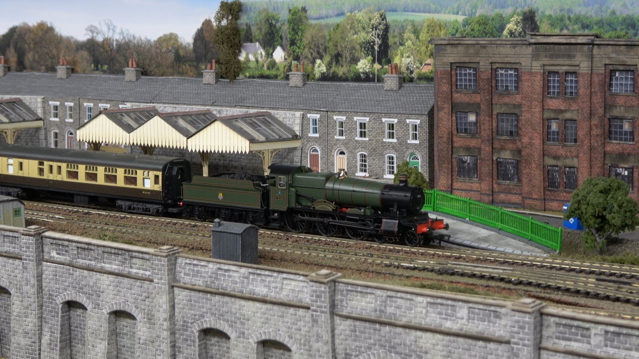 145. DCC Sound Fitted Dapol "Draycott Manor" - YouTube