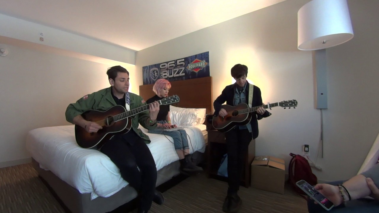 Lo Moon - Loveless (acoustic) - YouTube