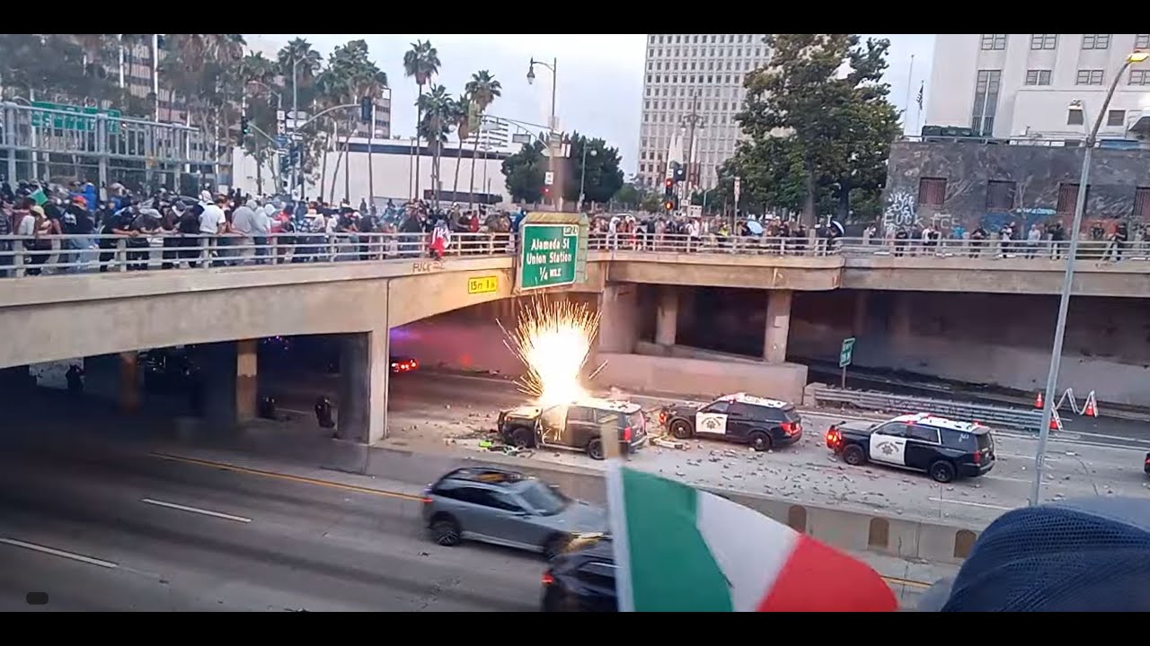 101 Freeway overpass during the ICE protests June 2025 - YouTube
