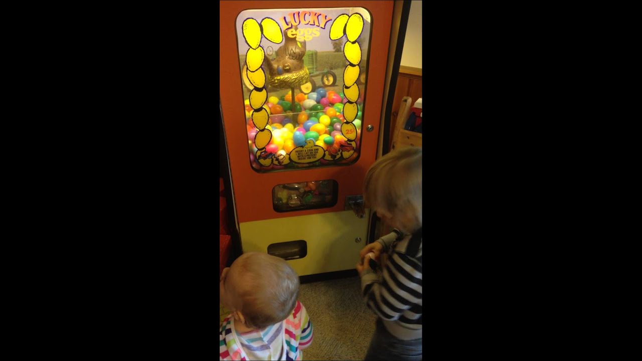 The Iconic Chicken Machine from Mr Quicks Restaurant in Belvidere - YouTube