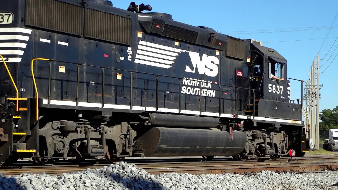 Norfolk Southern Simpson Yard Action - YouTube