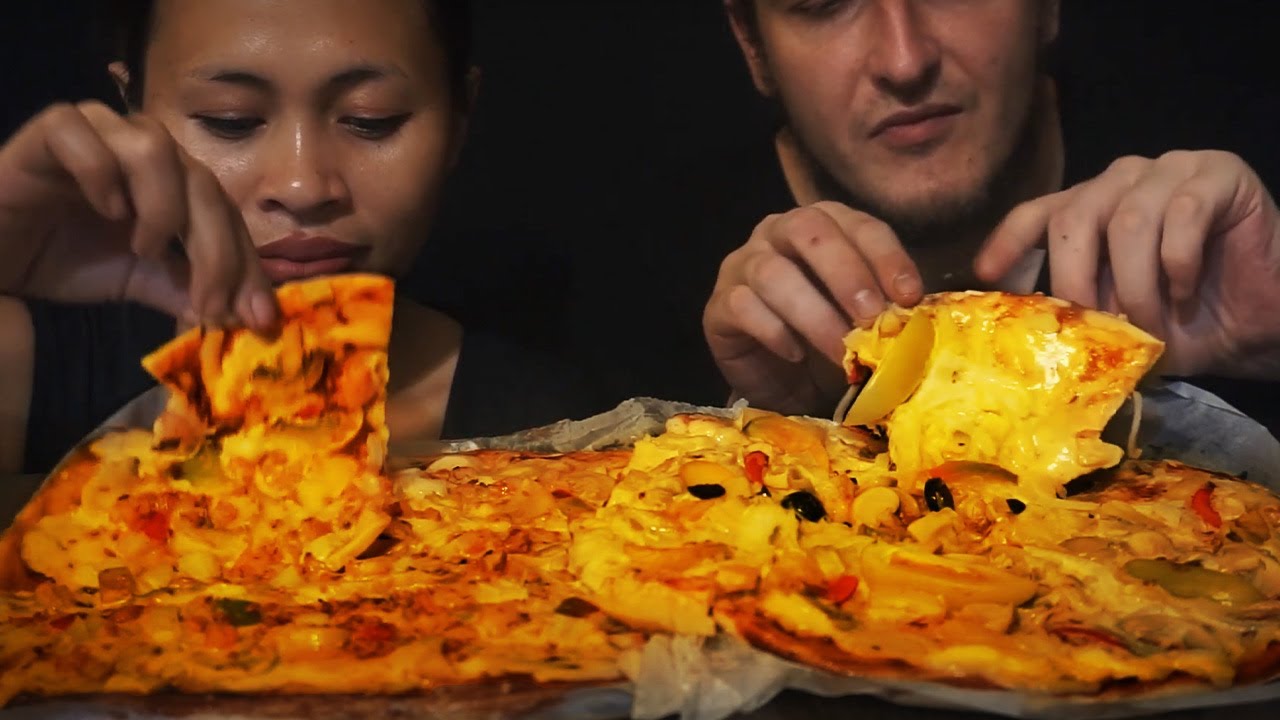 Asmr Eating Mukbang Pizza(Russian+Filipina) - YouTube