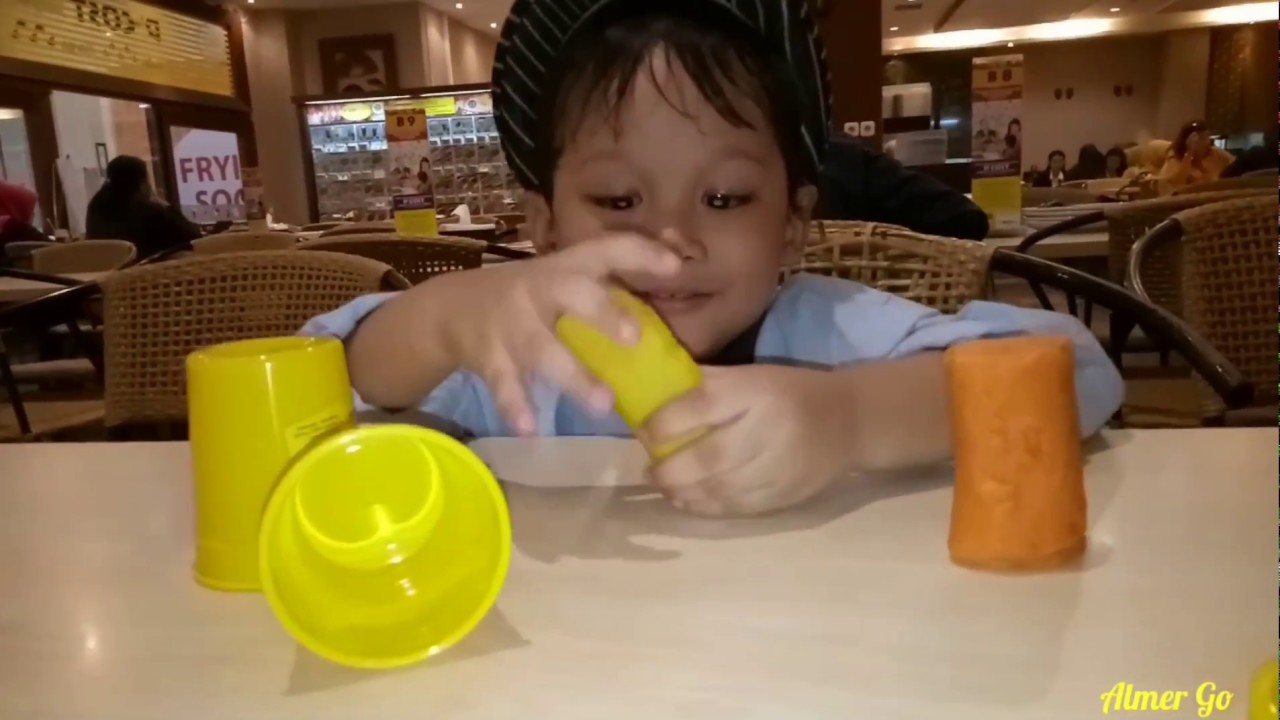 Mainan Fun Doh di Mall | Kumpul Keluarga Almer Go di Acara Ulang Tahun ...