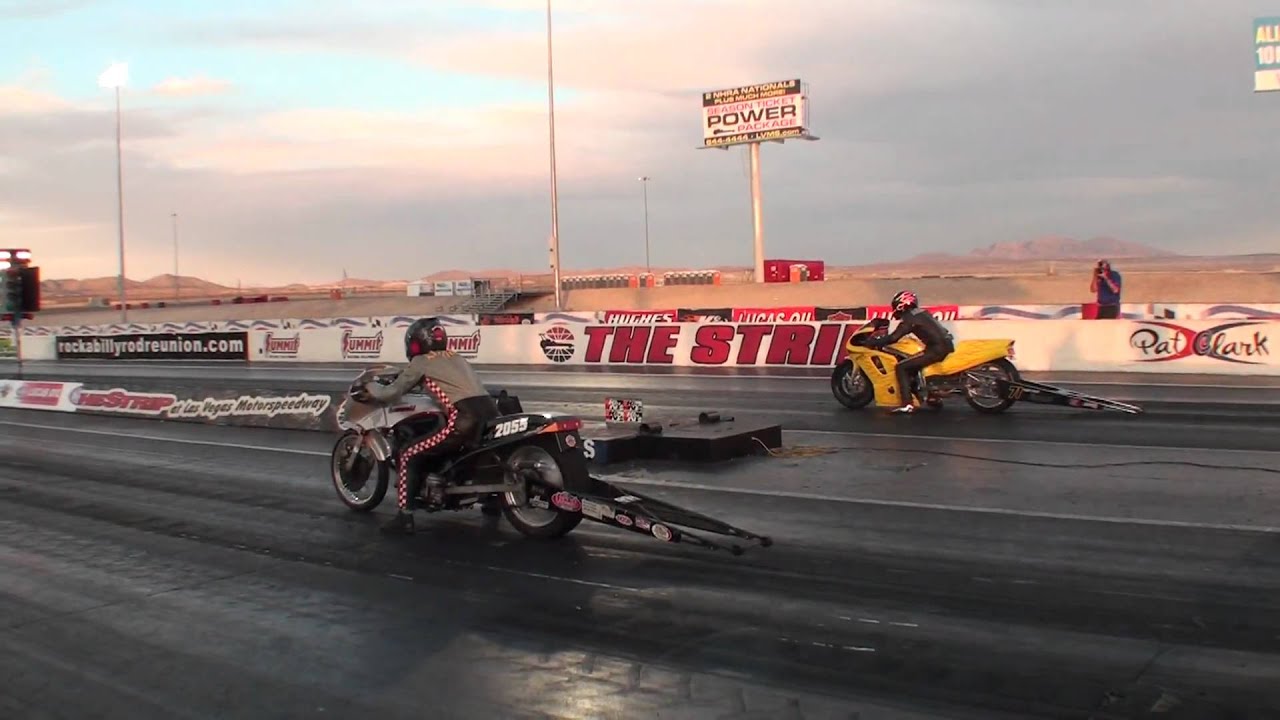 DRAG RACING - YouTube