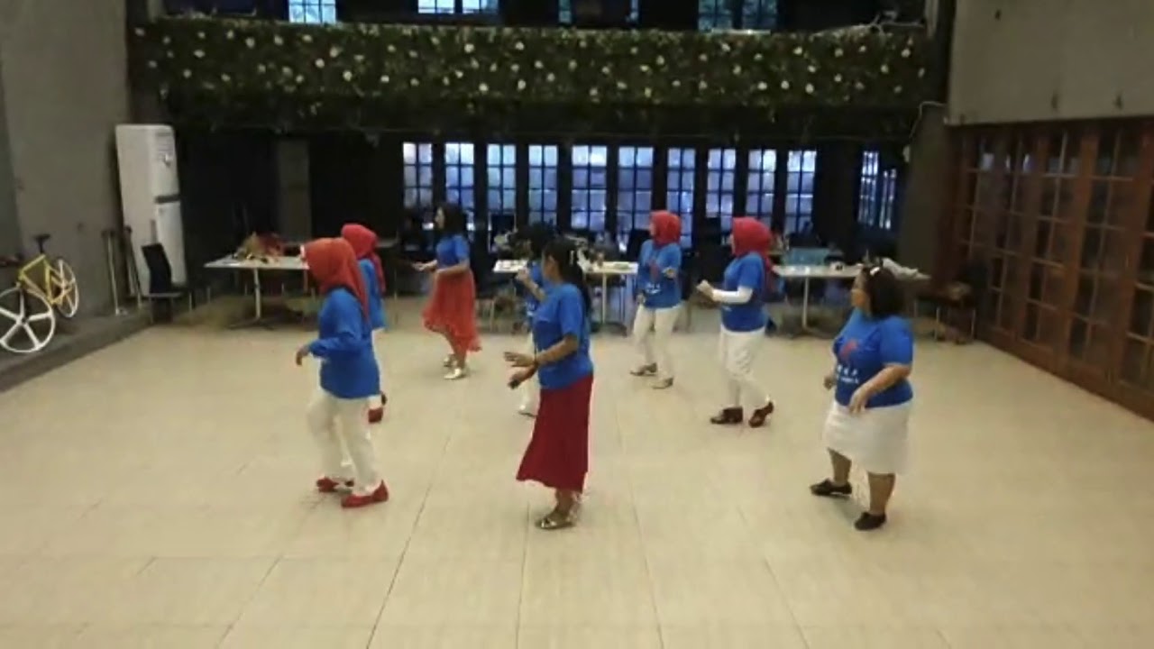 CRYSTAL TOUCH Line Dance (Demo by GENÈF in Style) - YouTube